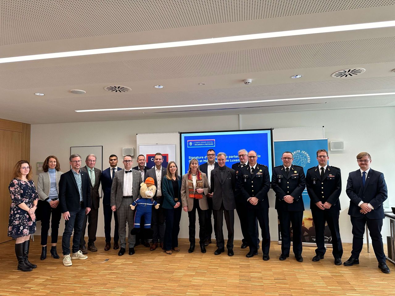 Signature d’un accord de partenariat entre le CGDIS et Mérite Jeunesse ...